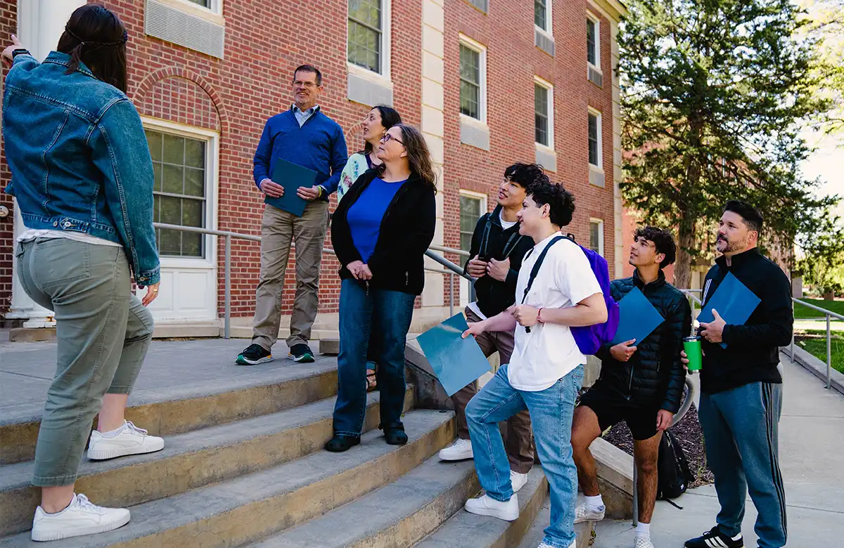 How to Ace Your College Visit